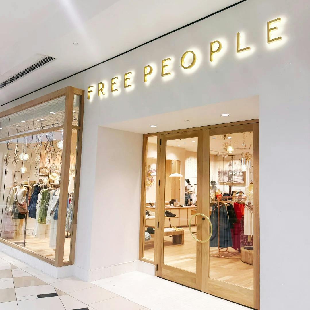 Twelve Oaks Mall | Metro Detroit's Largest Shopping Destinationn