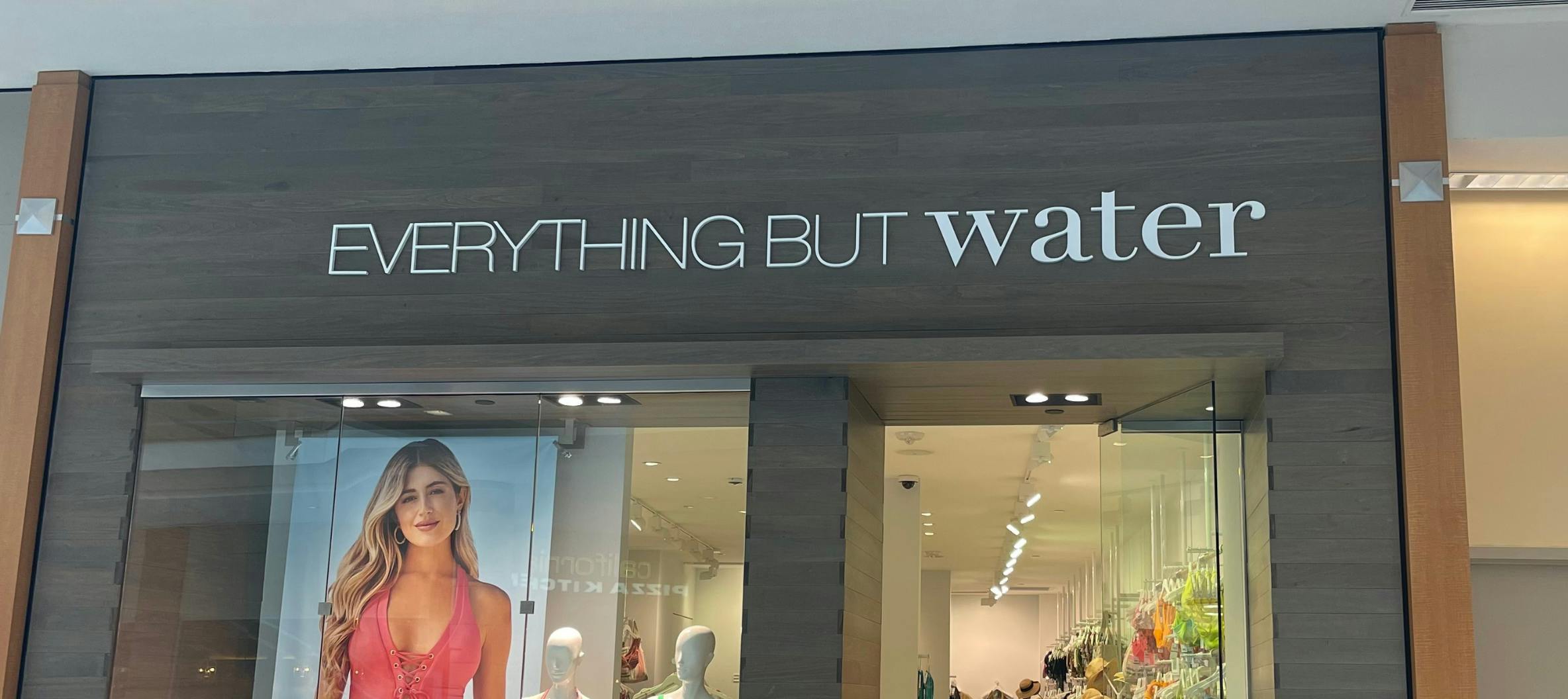 International Plaza and Bay Street | Premier Shopping and Dining in ...