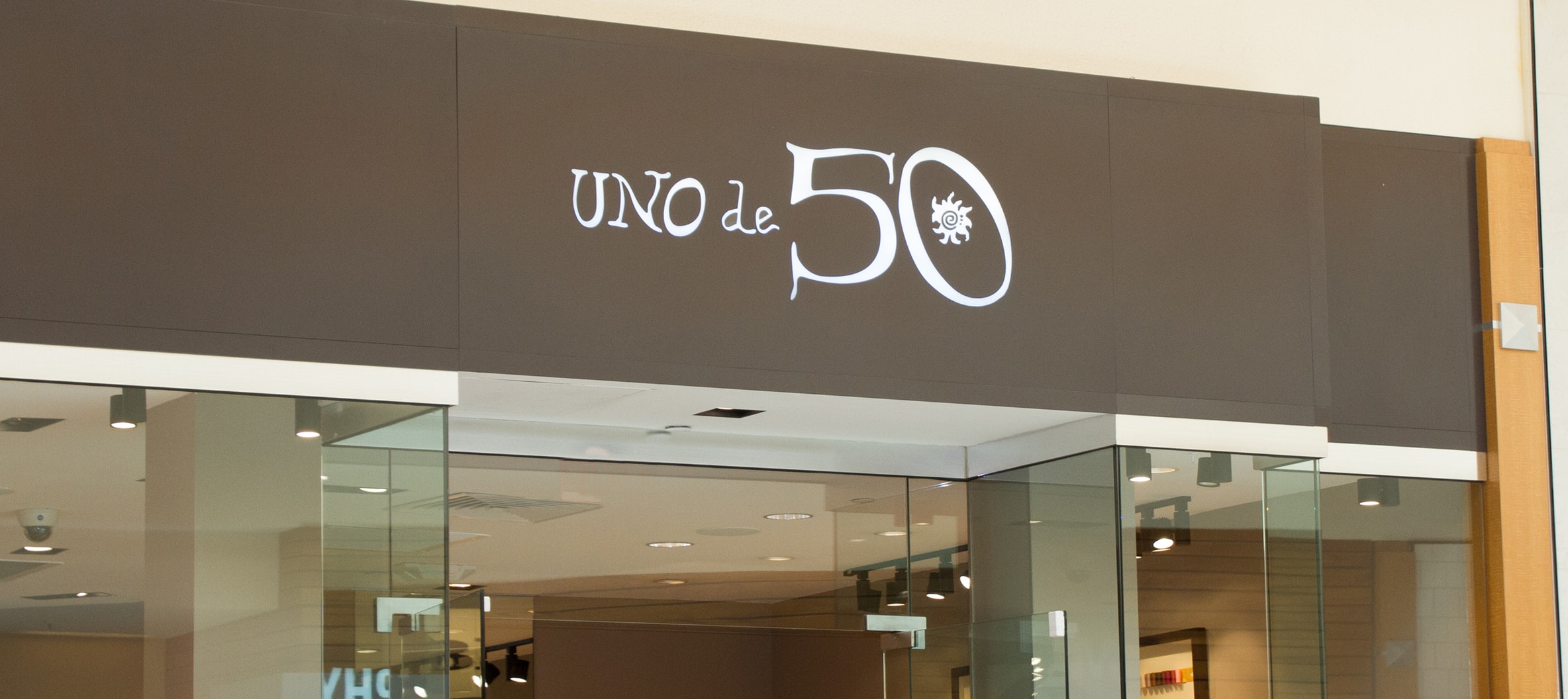 UNOde50 | Tampa | International Plaza and Bay Street