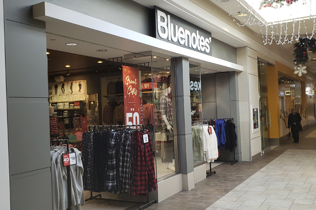 Bluenotes | Ottawa | Billings Bridge Shopping Centre