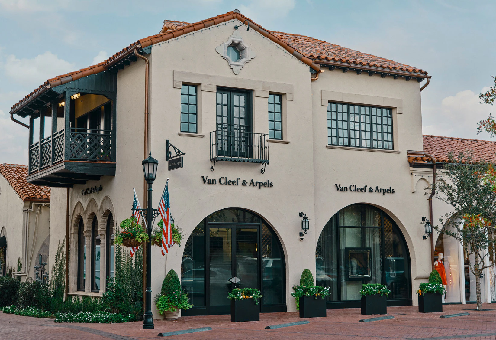 Luxury Shopping and Fine Dining at Highland Park Village